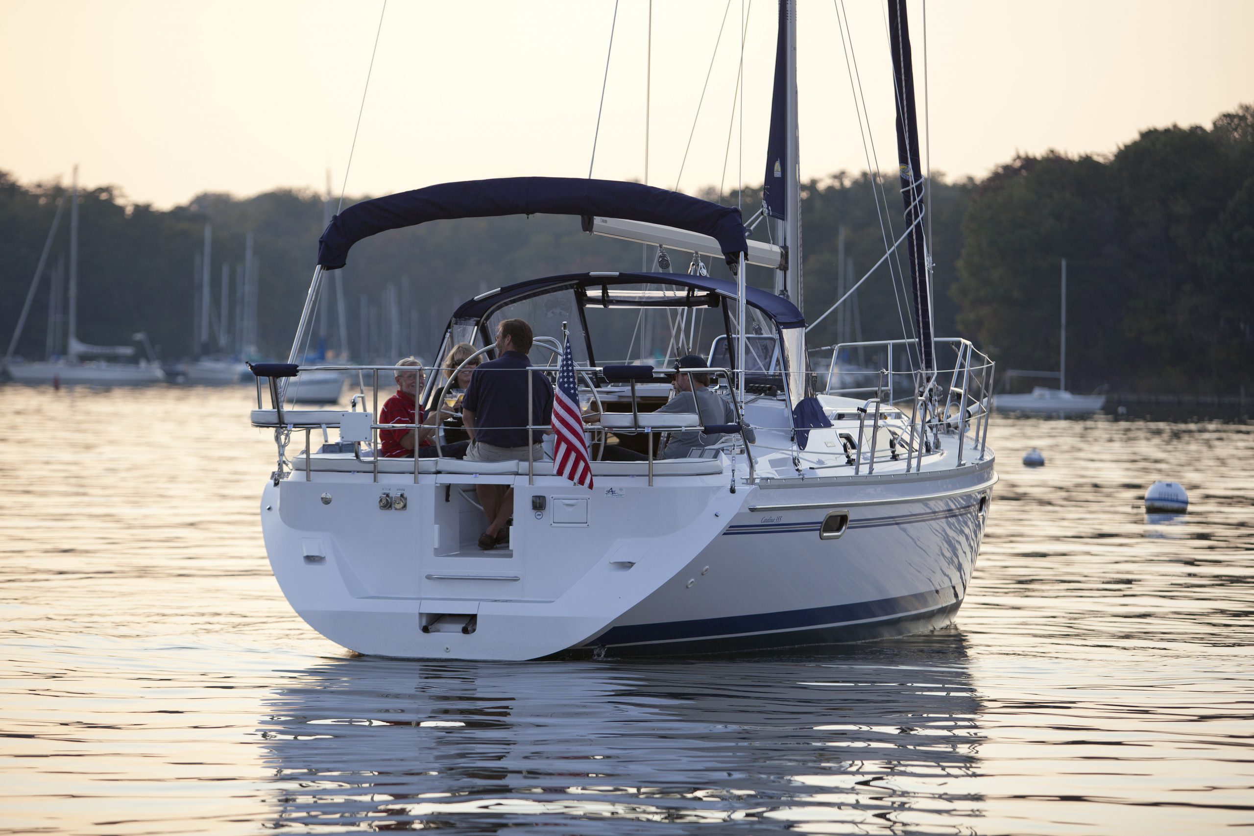 Catalina Sailboat Dealer - Marine Servicenter